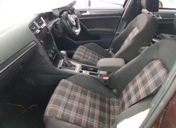 VW GOLF GTI MK7.5 BREAKING SPARES SUSPENSION AIRBAG DOORS TAIL LIGHTS ...