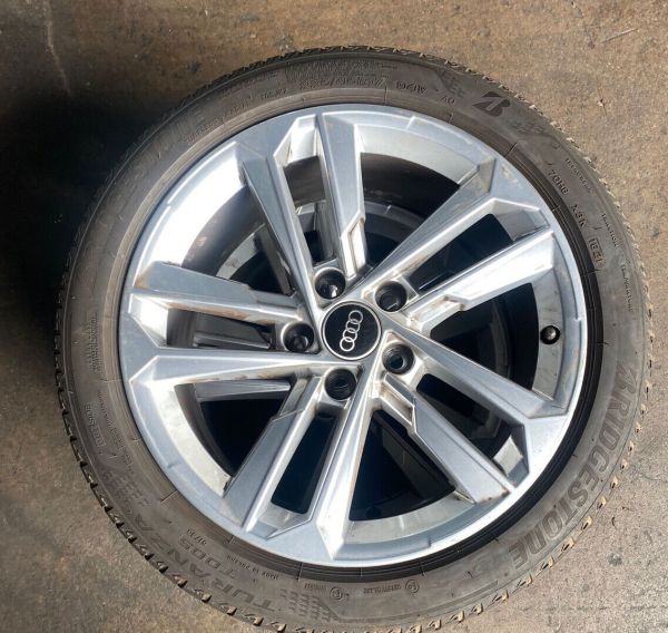 AUDI A3 8Y0601025E 17” GENUINE ALLOY WHEELS WITH TYRES CLEAN - Vags Spares